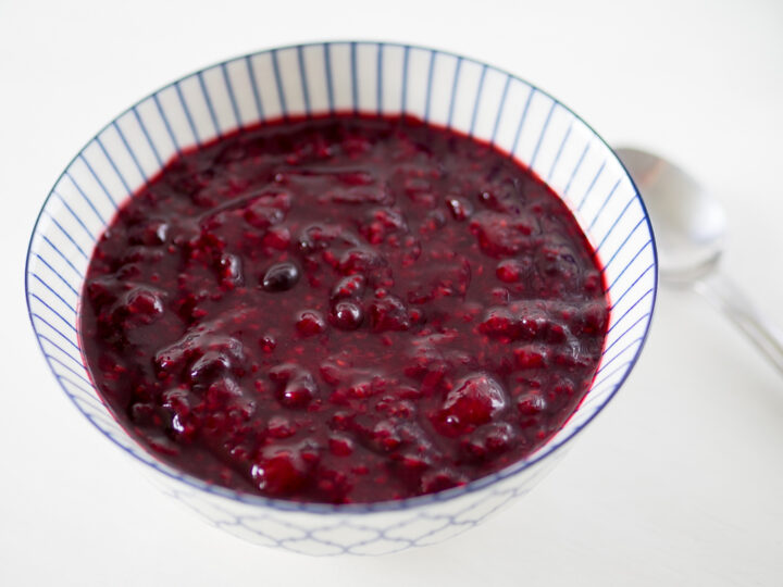 Danish Red Berry Pudding (Rødgrød med fløde) - Nordic Food & Living
