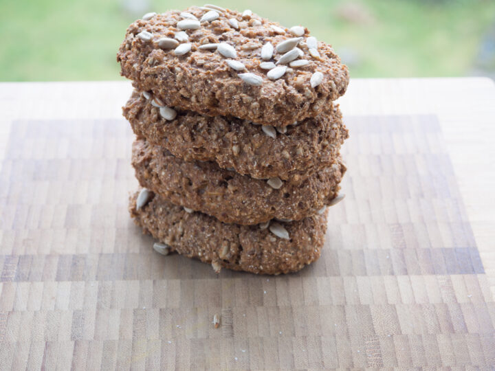 Homemade Nordic Rye Buns - The best and healthy recipe!