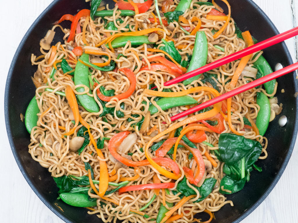 15 minutes Easy Lo Mein recipe - The best and super healthy!