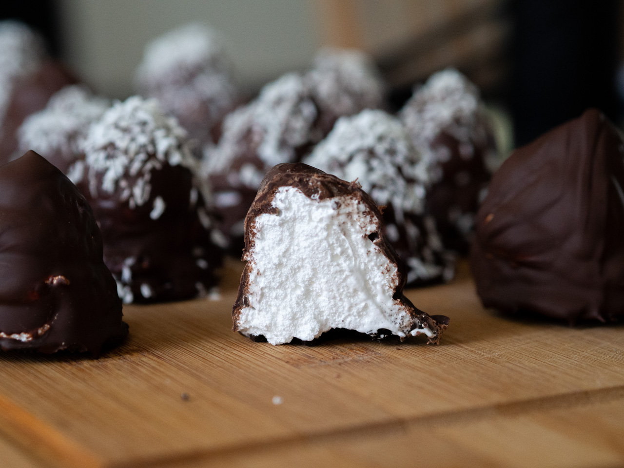 Recipe for Danish Dream Puffs (Flødeboller) - The BEST recipe!